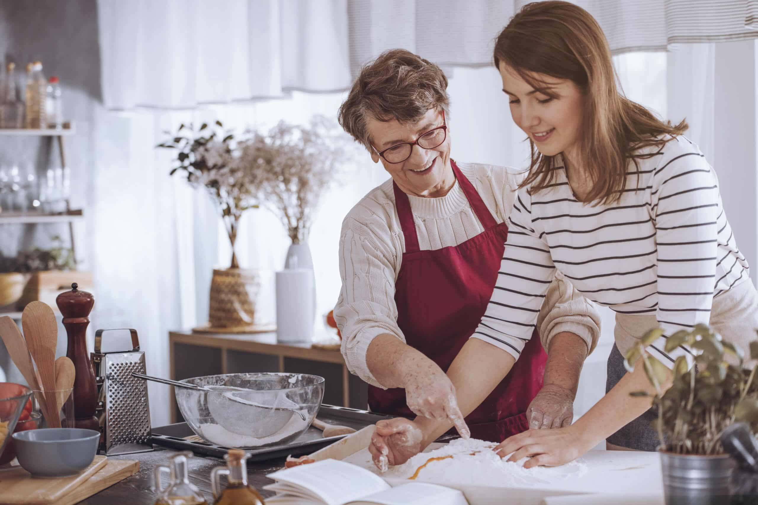 6 Tips to Help a Loved One Cook Safely - Benjamin Rose